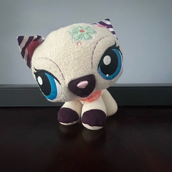 Littlest Pet Shop | Toys | Littlest Pet Shop Lps Siamese Cat Plush Vip ...
